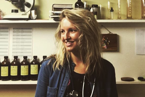 About Us | Medical Herbalist | SIMH